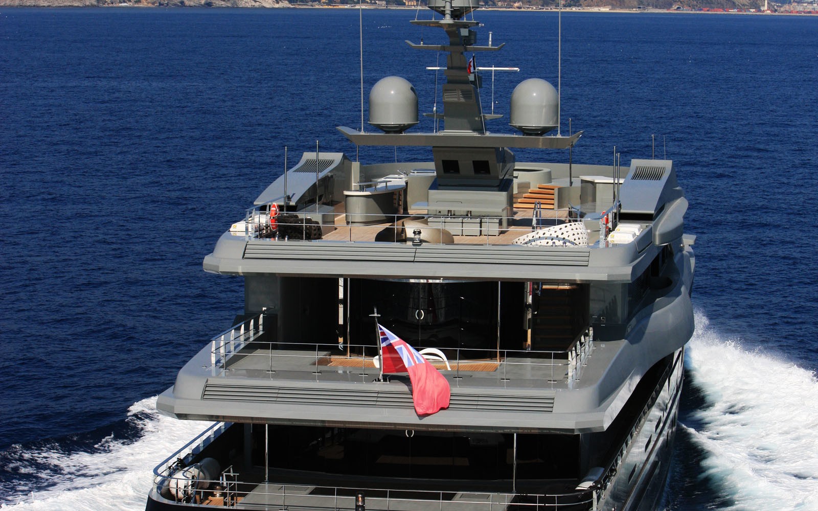 Yacht SEA FORCE ONE, Admiral | CHARTERWORLD Luxury Superyacht Charters